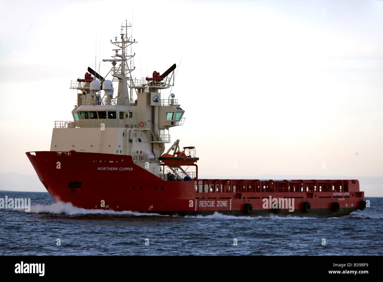 Rig supply boat hi-res stock photography and images - Alamy