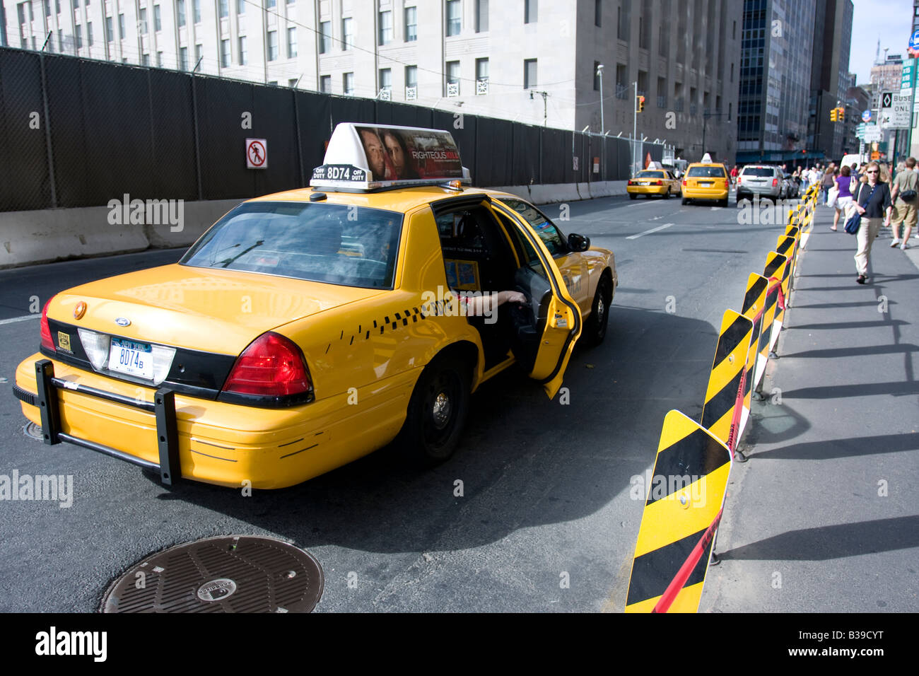Ford crown victoria taxi cab hi-res stock photography and images - Alamy