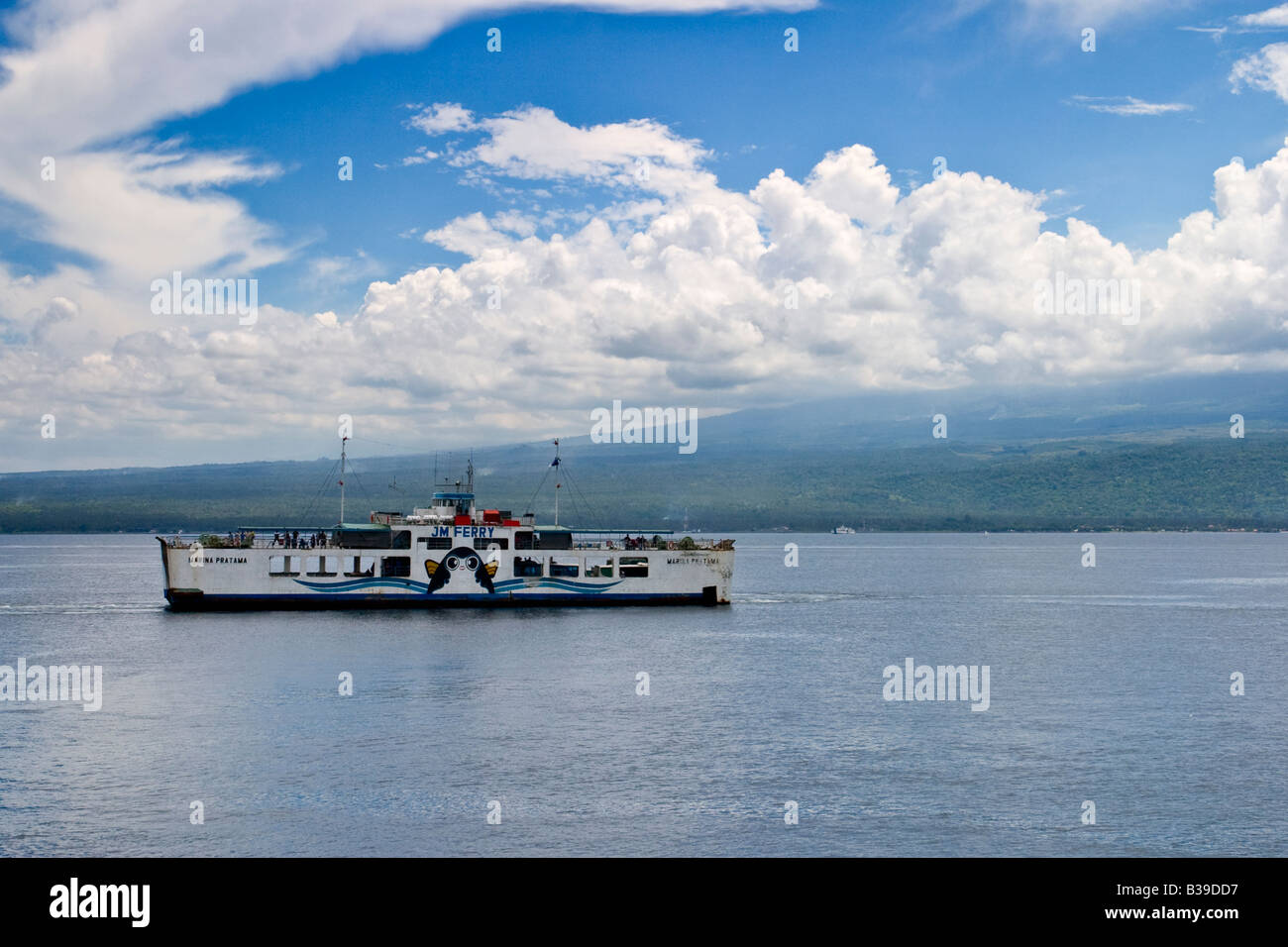 Indonesia passenger ferries hi-res stock photography and images - Alamy