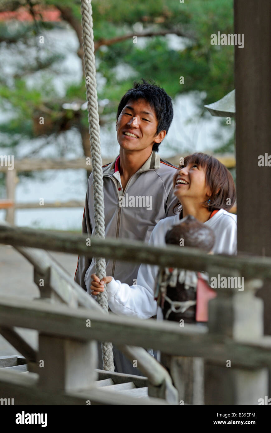 Bell ringing japan hi-res stock photography and images - Alamy