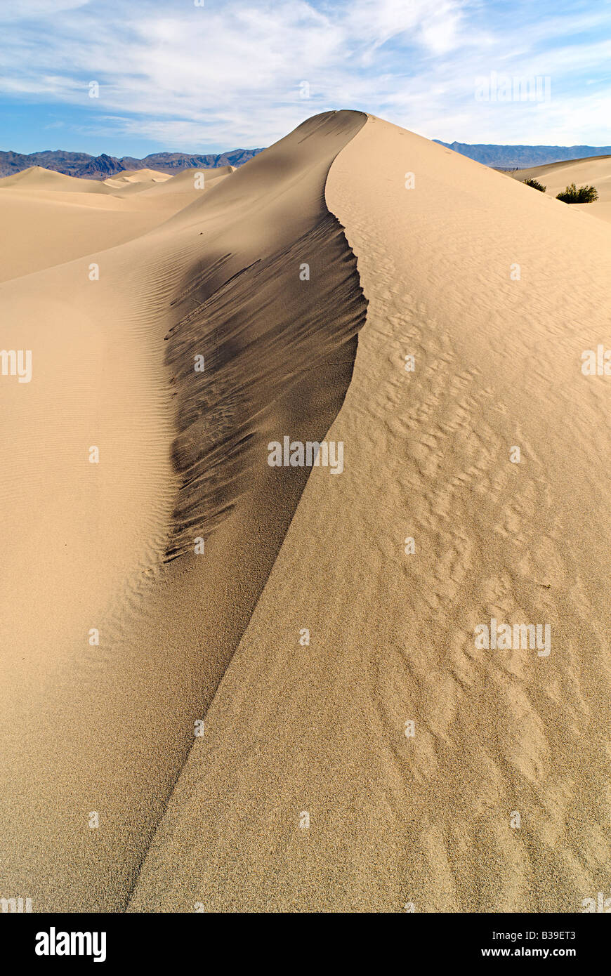 Collapsed sand dune ridge in Death Valley National Park Stock Photo - Alamy