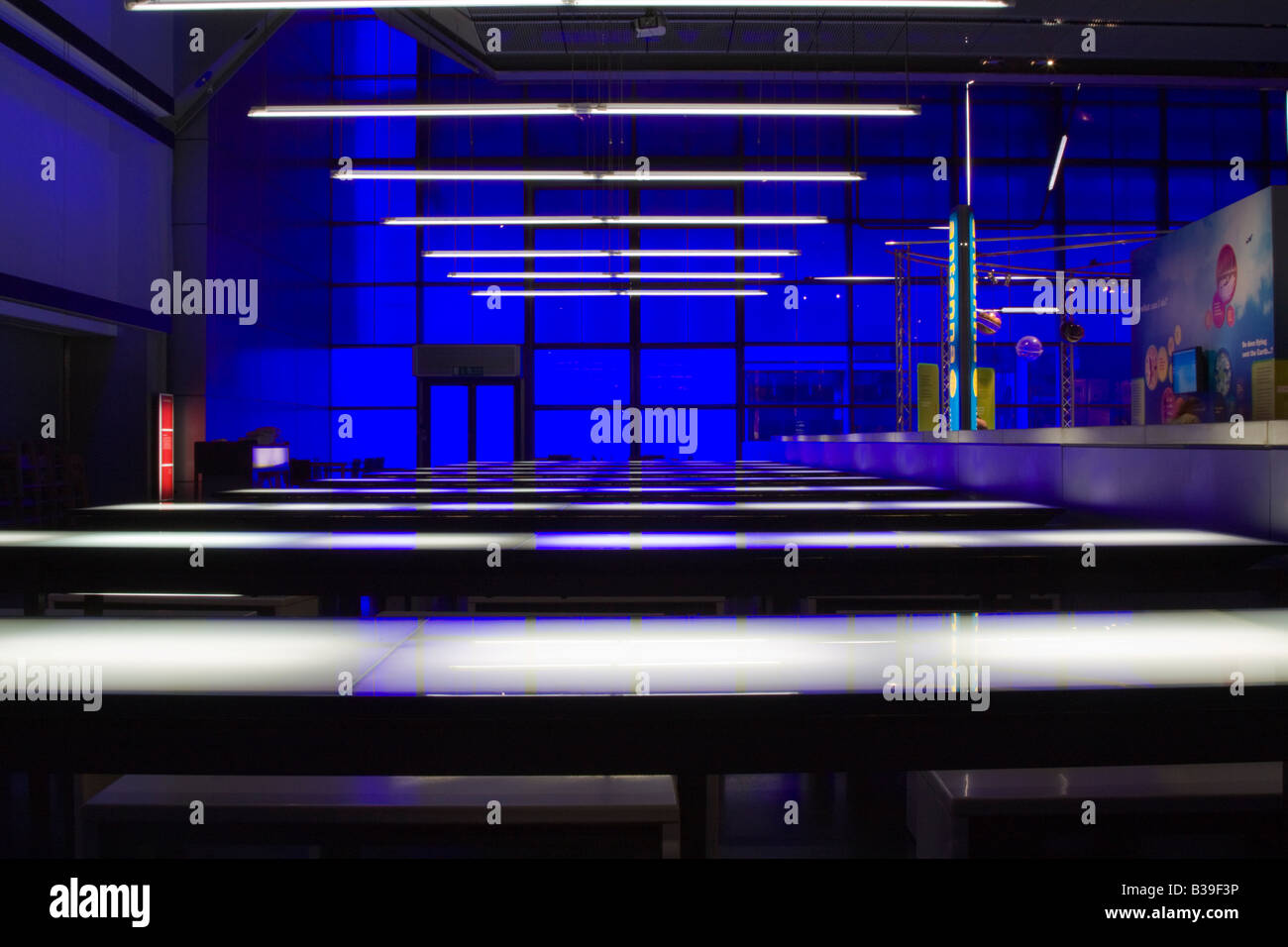 Futuristic science museum hi-res stock photography and images - Alamy