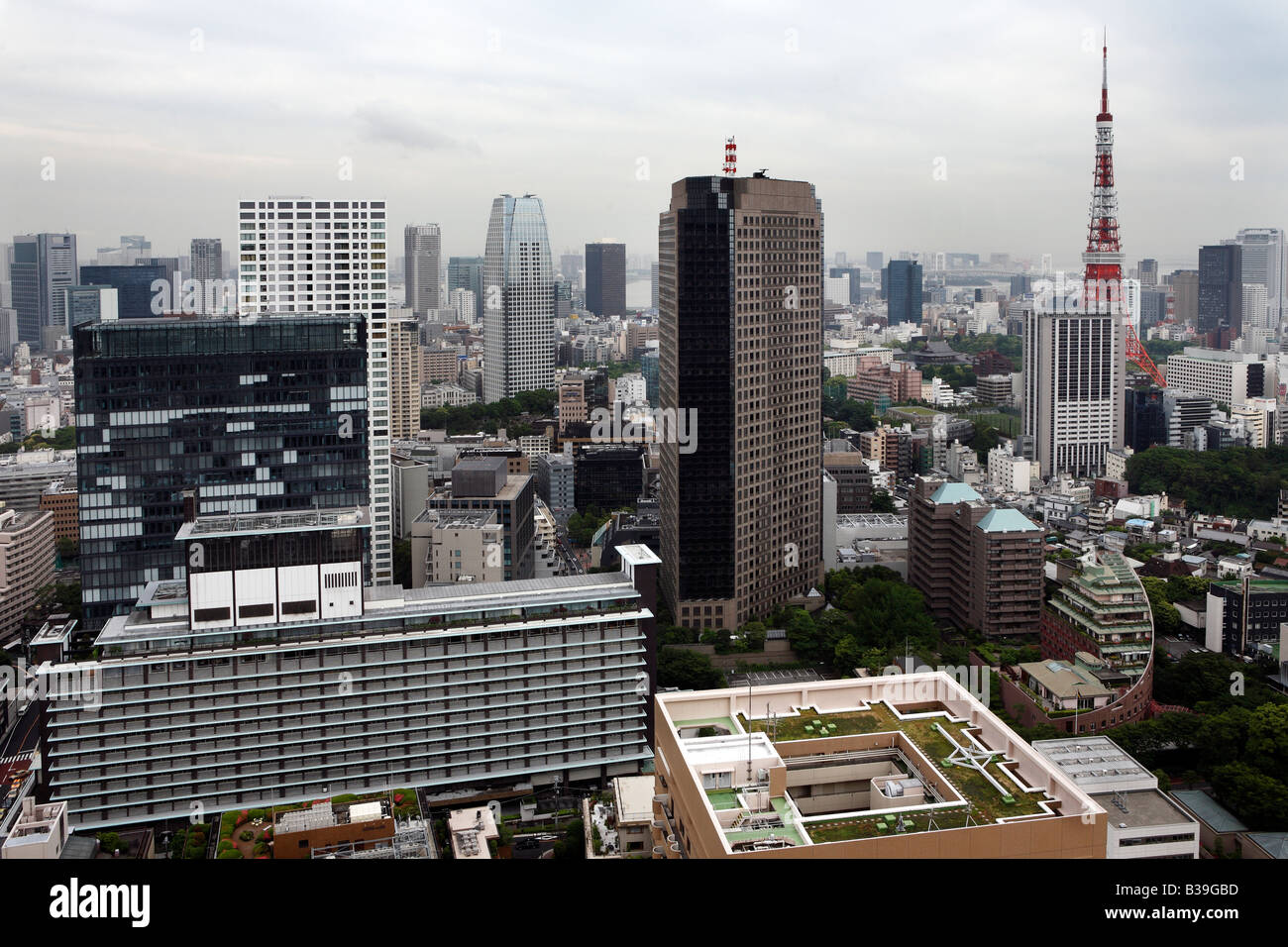 The view from the Ark Hills Club on the 37th floor of the Ark Mori ...