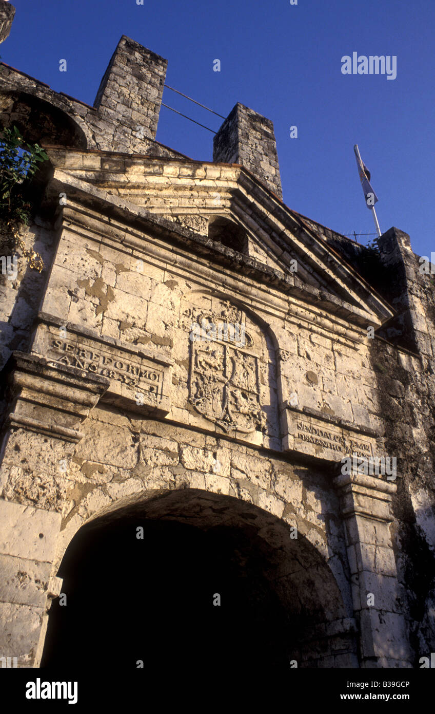 fort san pedro cebu philippines Stock Photo - Alamy