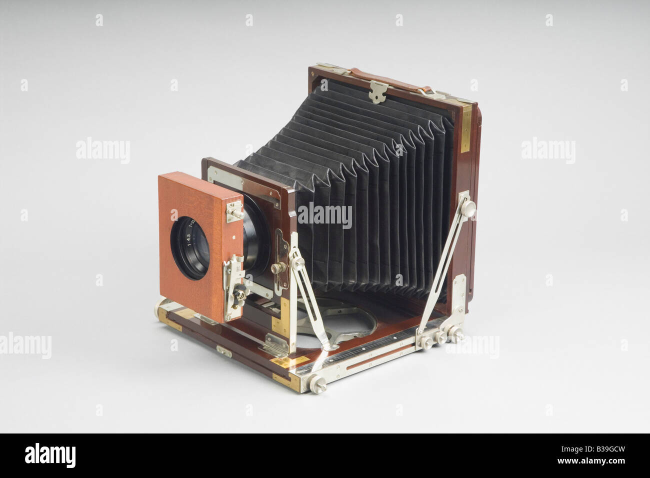 Horizontal camera hi-res stock photography and images - Alamy