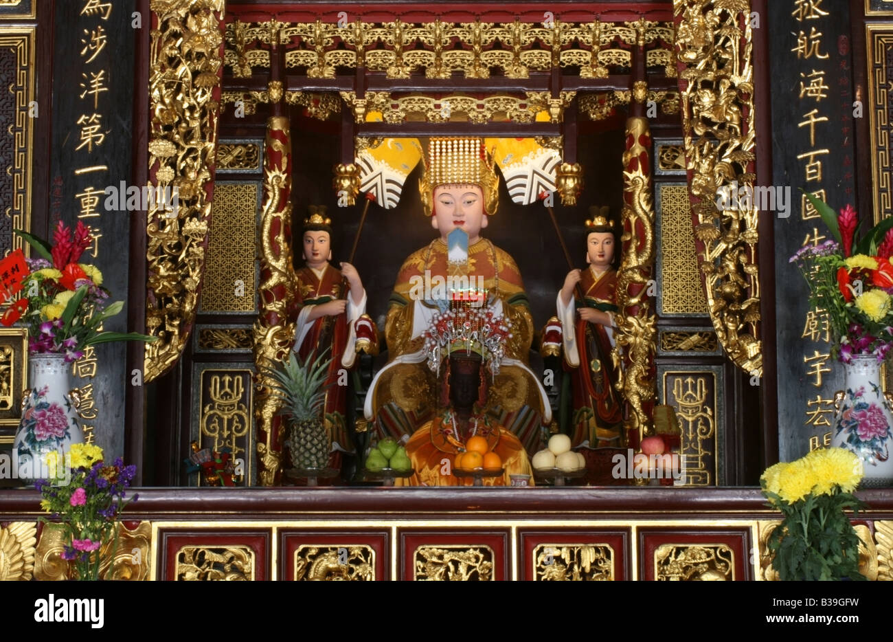 Statue of the Taoist Sage Ma Zu or Ma-Chu Po ( original name Lin Mo ...