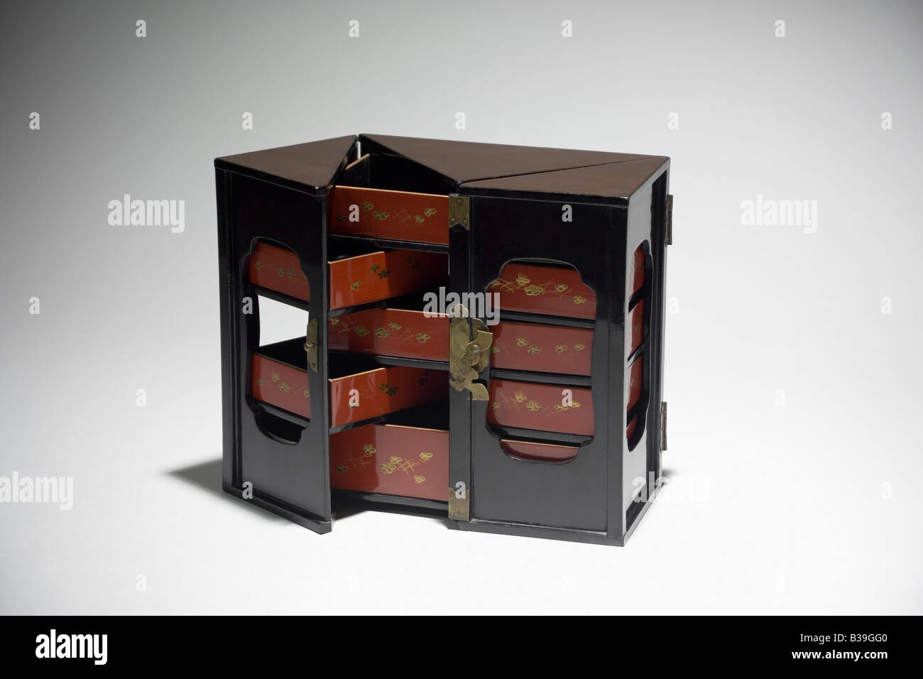 Antique japanese box hi-res stock photography and images - Alamy