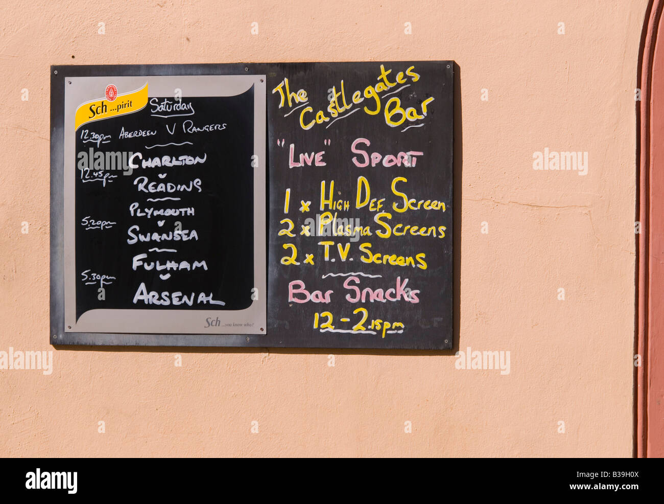 Plasma screens hi-res stock photography and images - Alamy