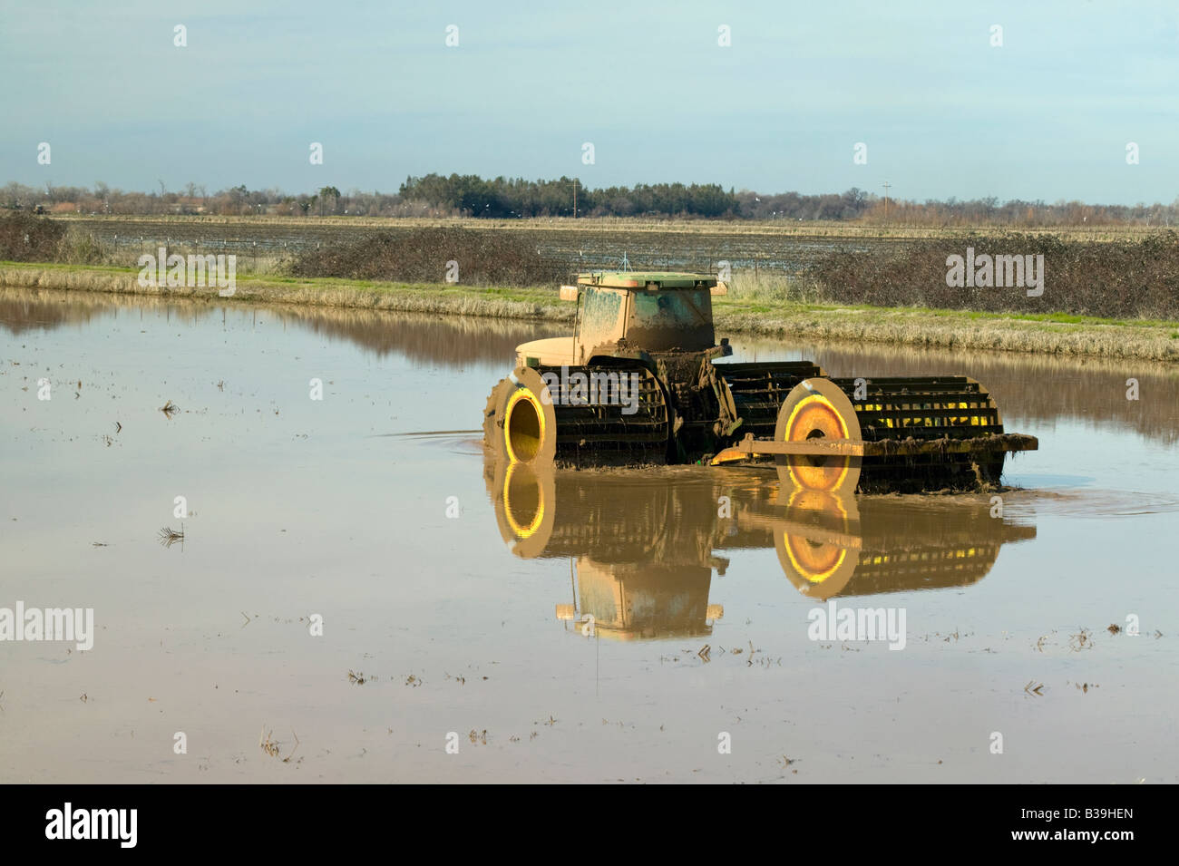 Rice tractor hi-res stock photography and images - Alamy