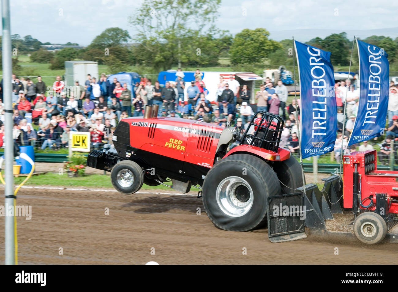 pro stock tractor puller pulling Stock Photo - Alamy