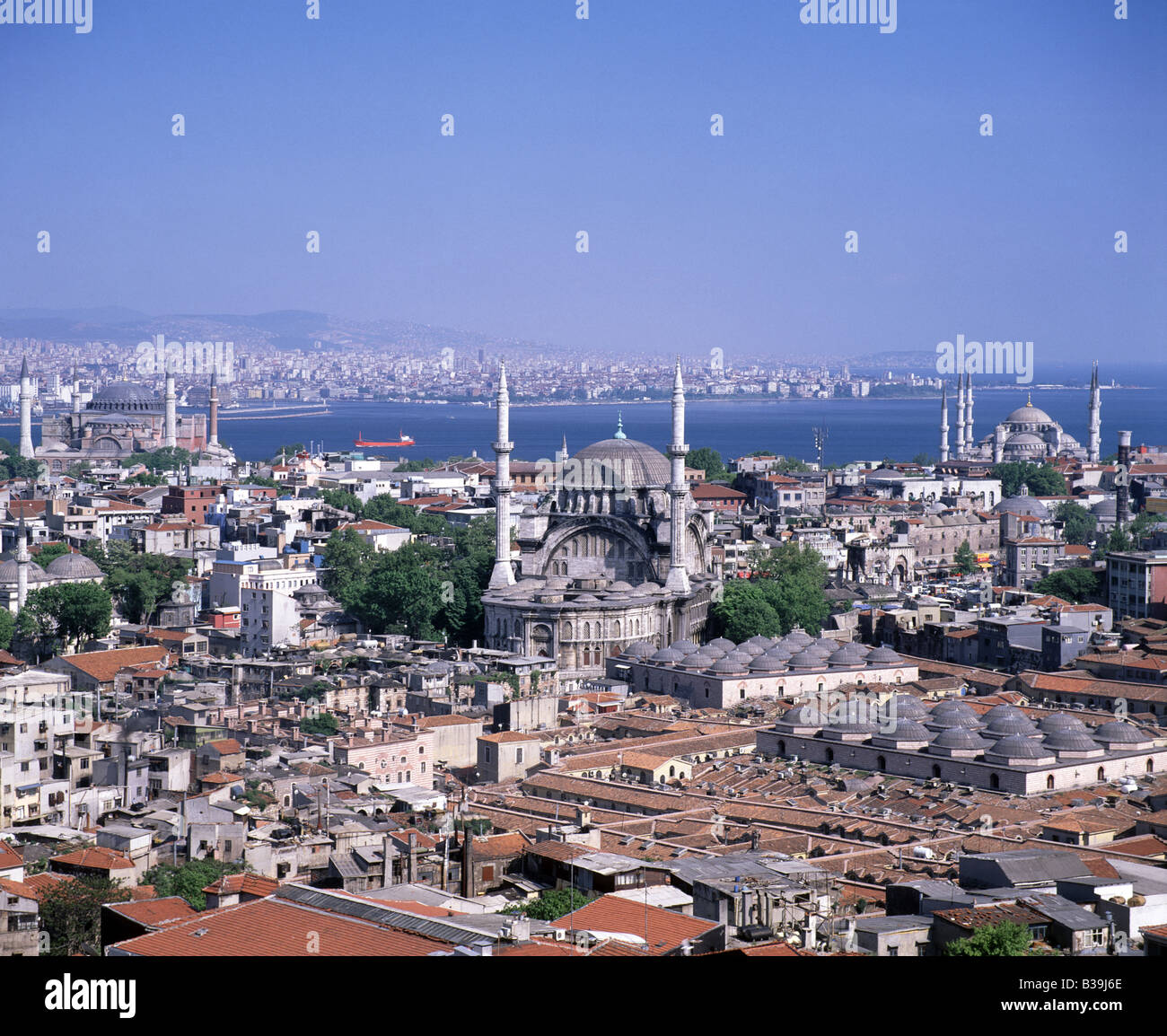 Old town of istanbul hi-res stock photography and images - Alamy