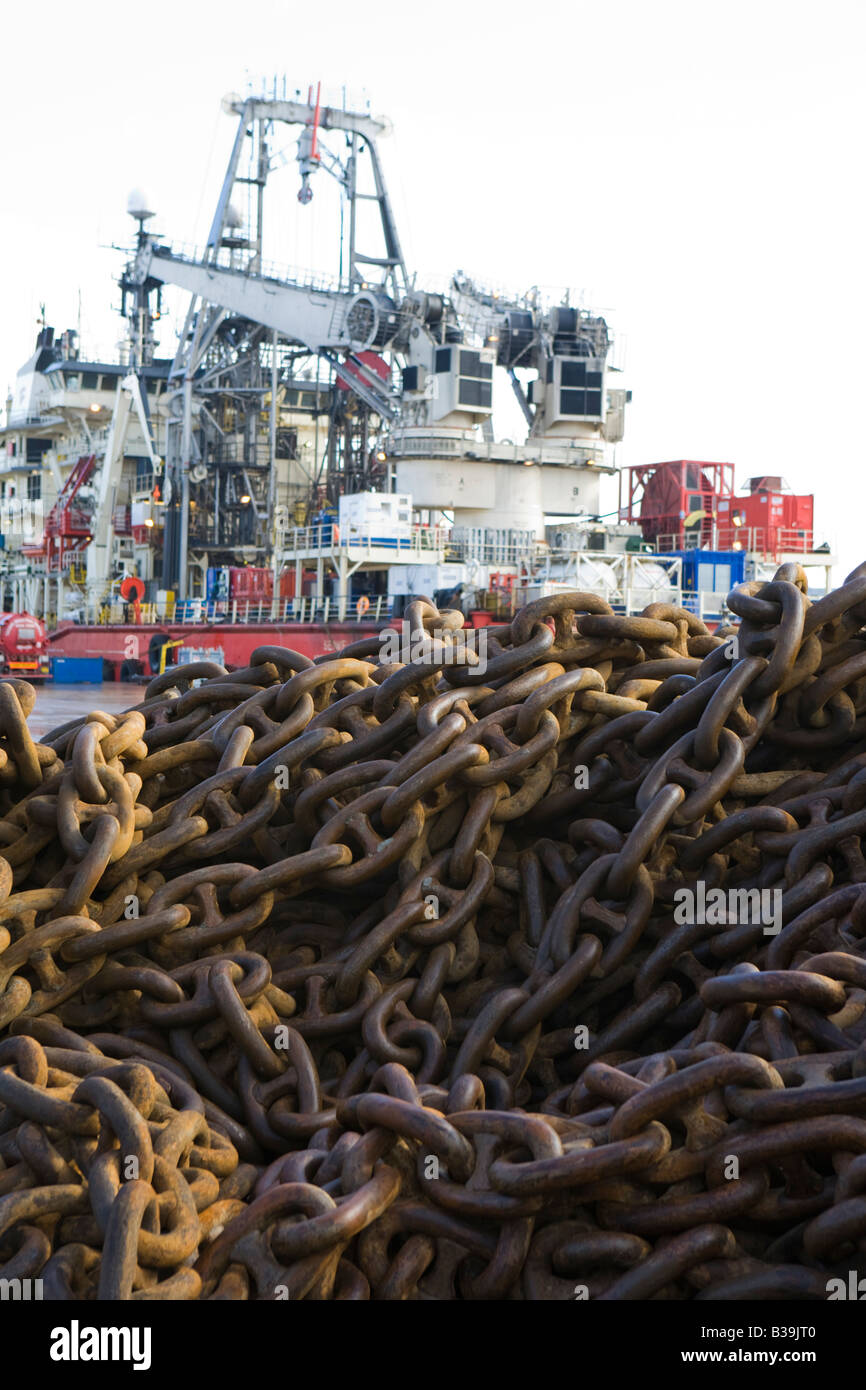 Nautical chain hi-res stock photography and images - Alamy