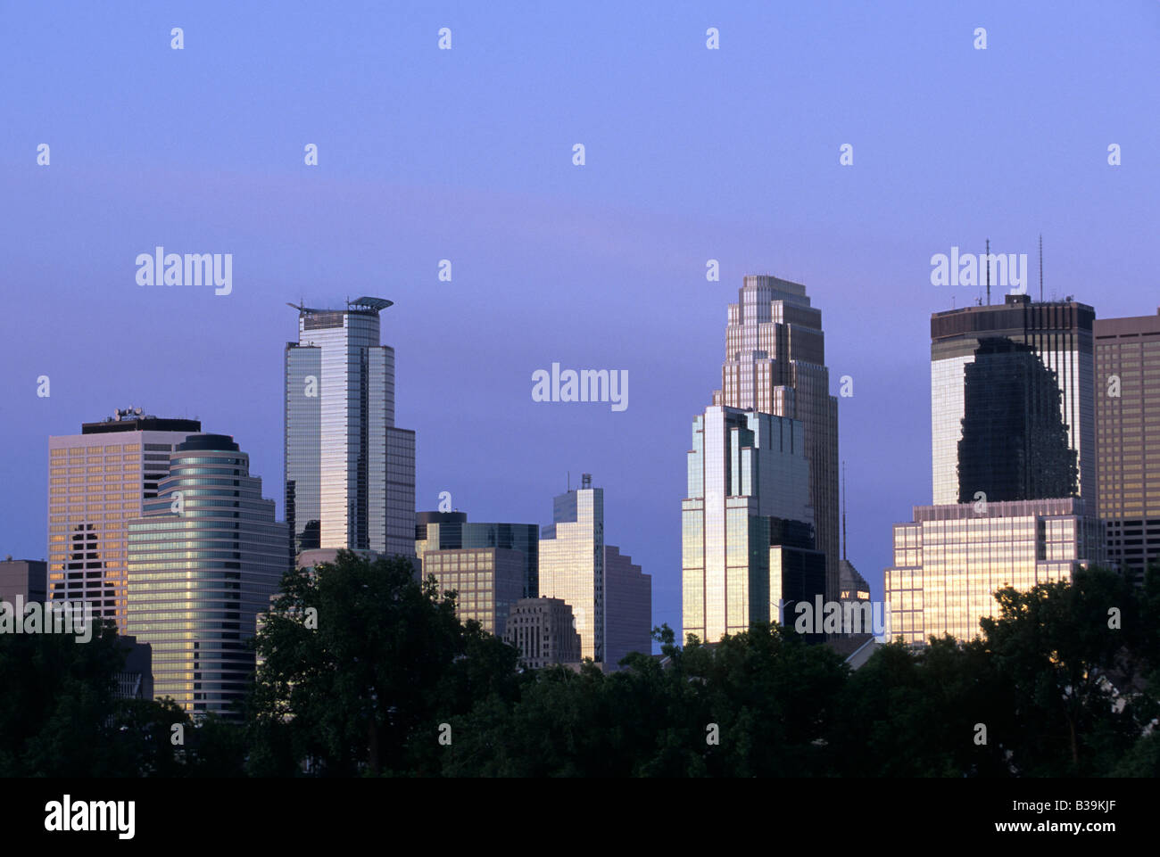 Blue cities hi-res stock photography and images - Alamy