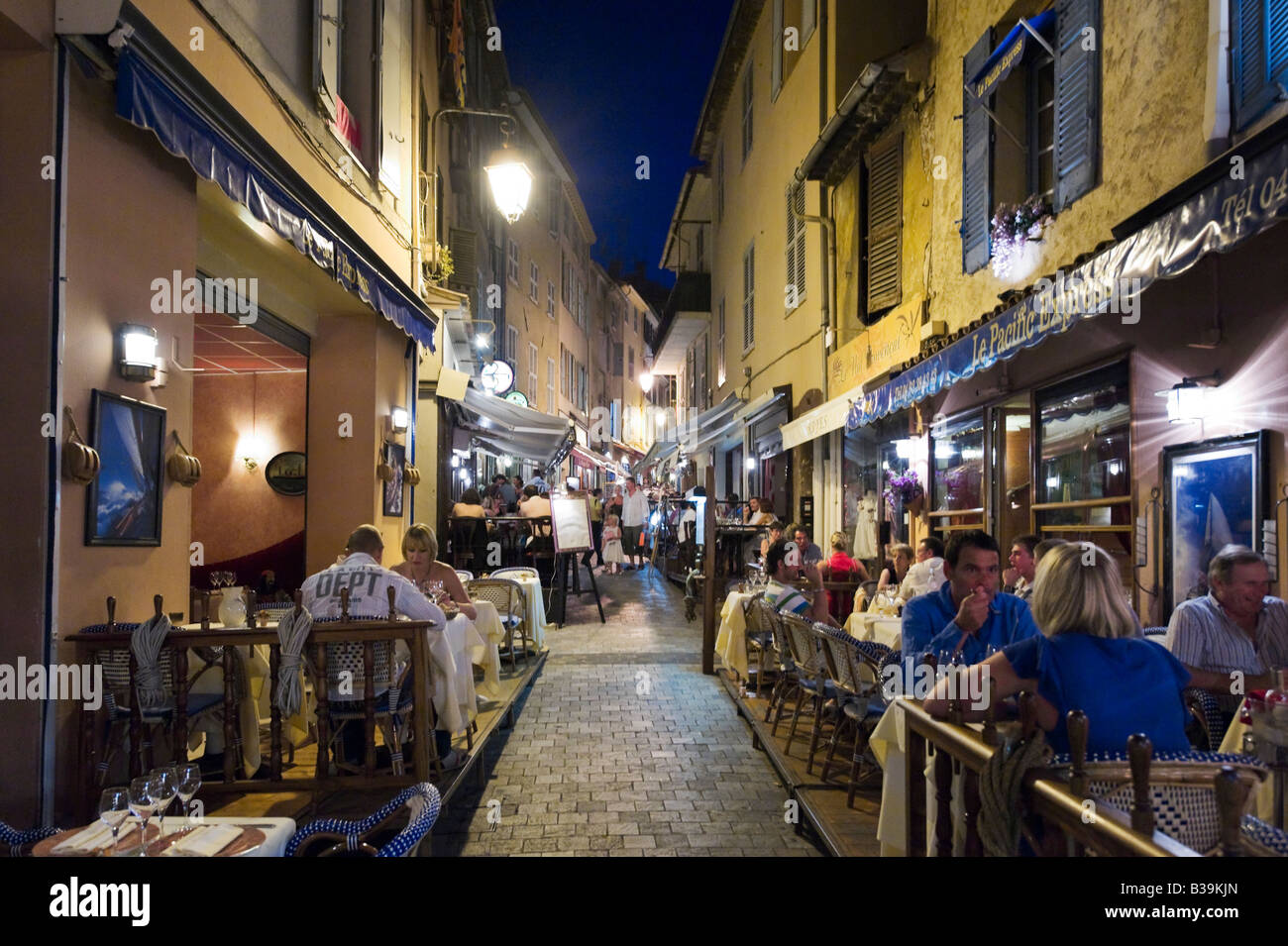 Resaurant on the Rue du Suquet in the old town (Le Suquet) at night ...