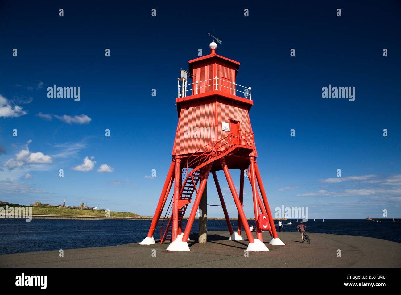 The Groyne Lighthouse in South Shields, England. The red lighthouse is ...