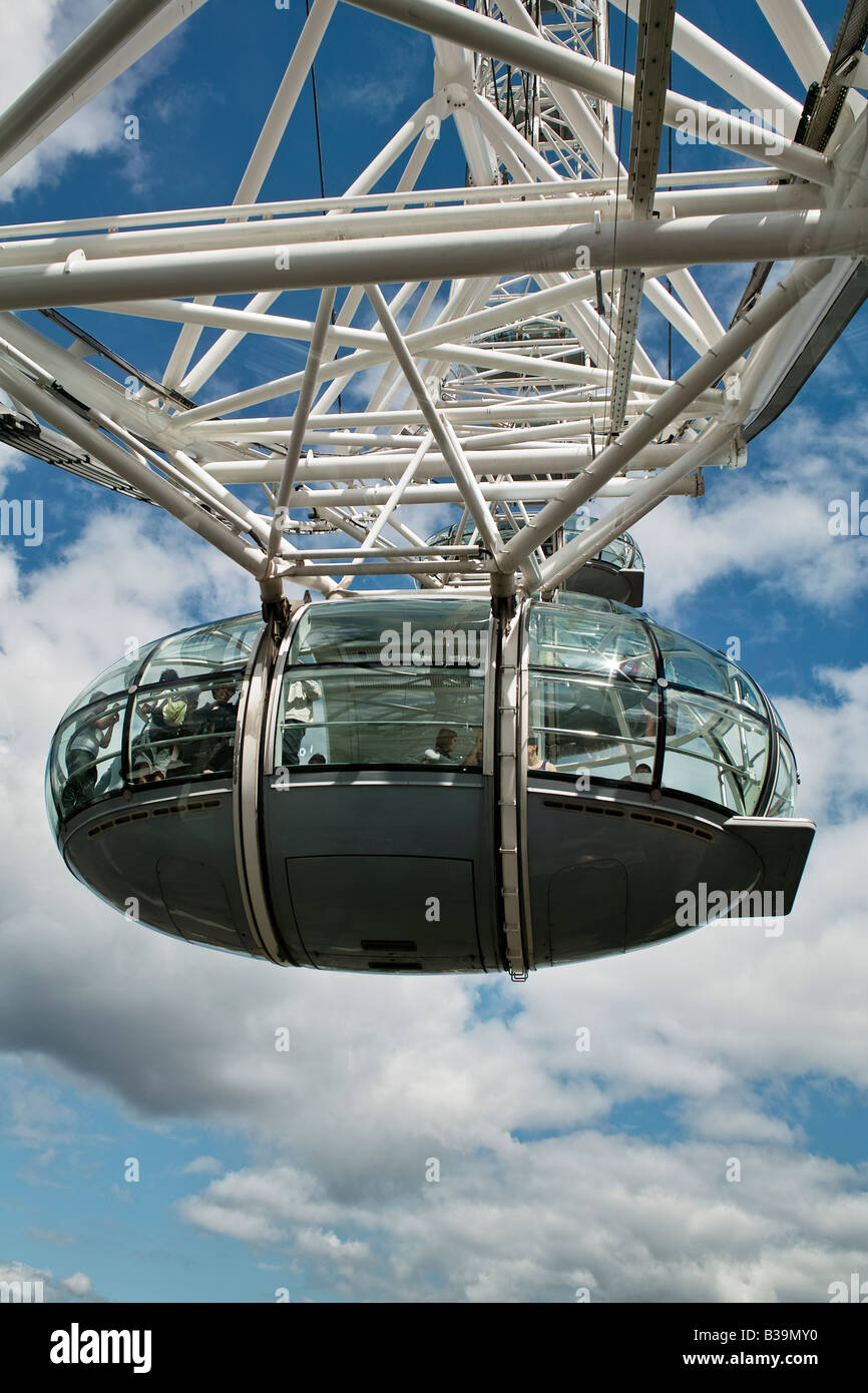 Capsul hi-res stock photography and images - Alamy