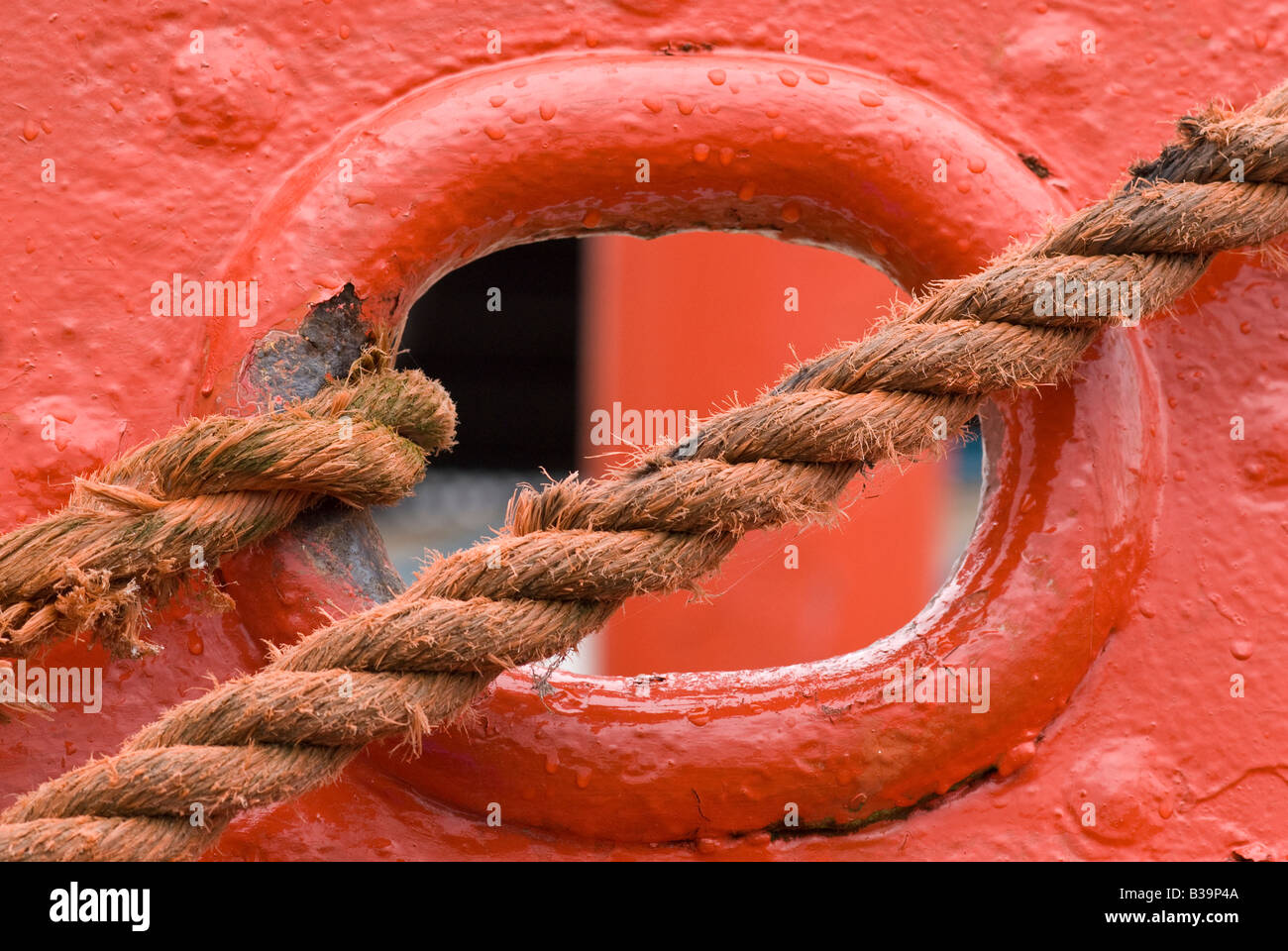 Rope of a ship hi-res stock photography and images - Alamy