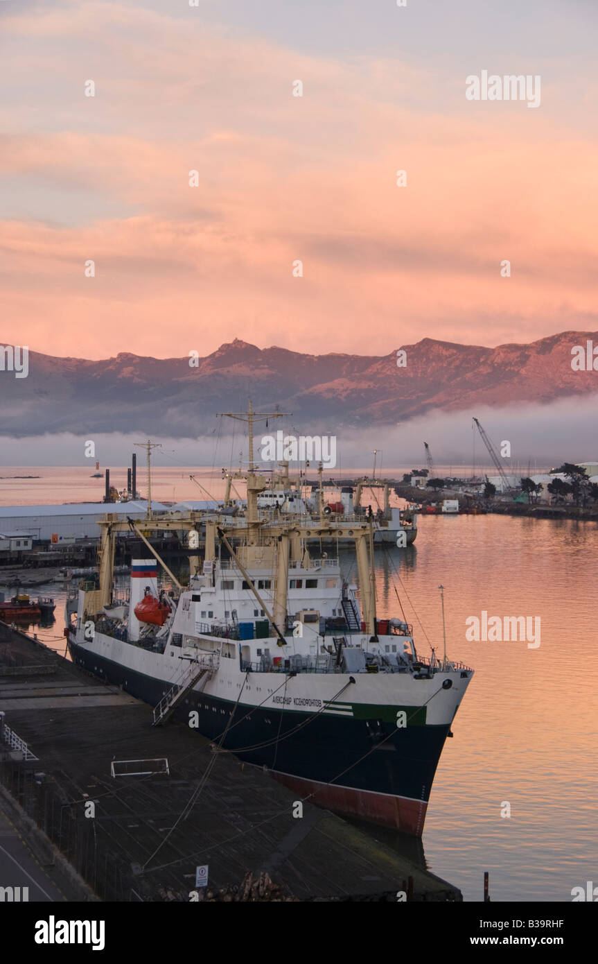 Stern trawler hi-res stock photography and images - Alamy