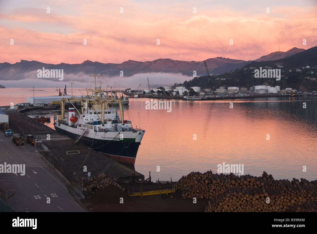 Stern trawler hi-res stock photography and images - Alamy