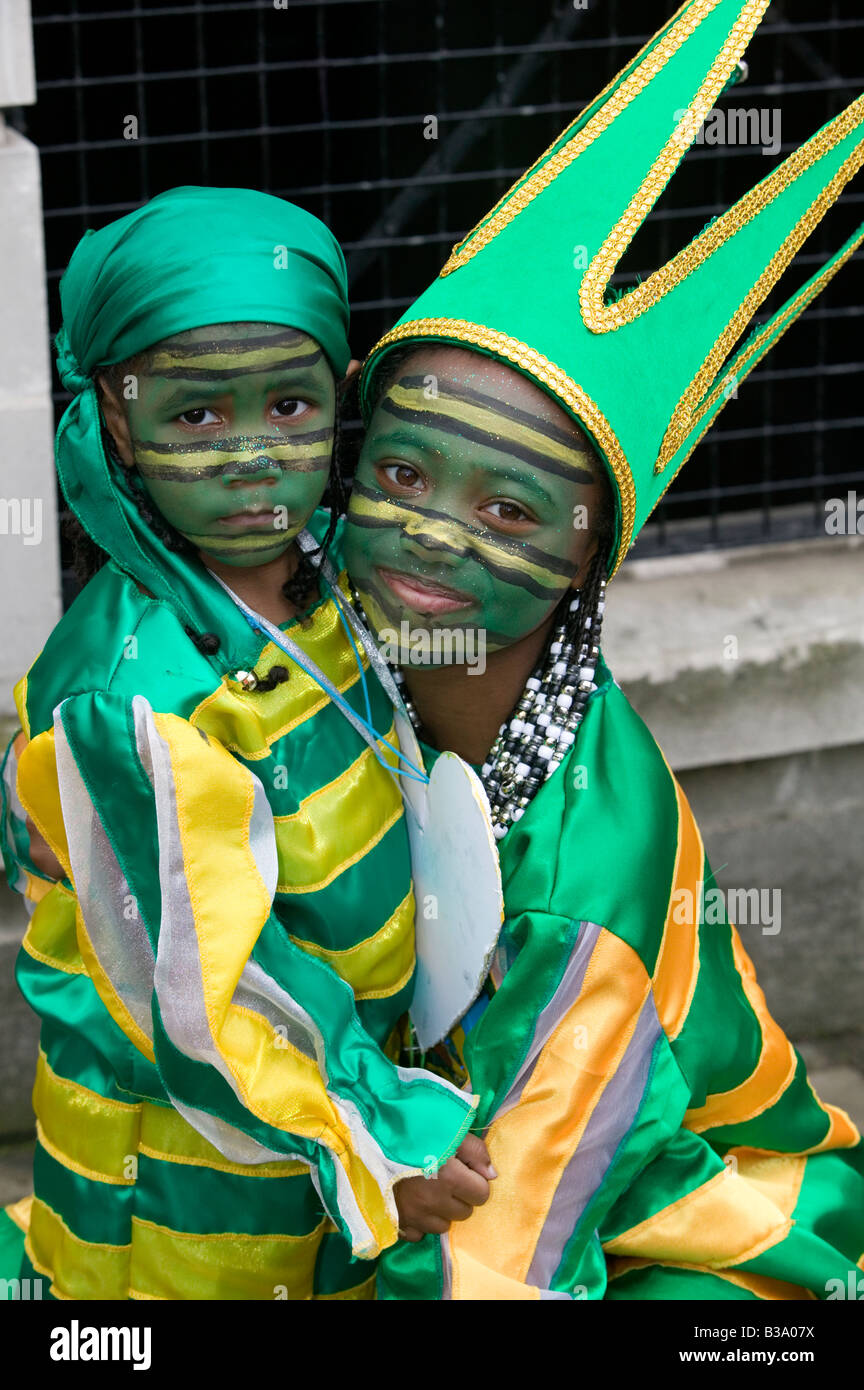 Kids dancing at carnival hi-res stock photography and images - Alamy