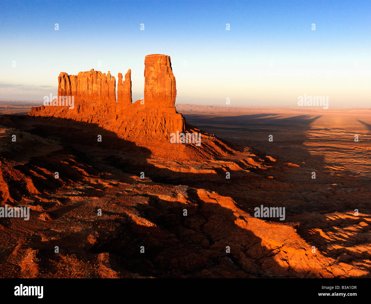 Scenic landscape of mesas in Monument Valley near the border of Arizona ...