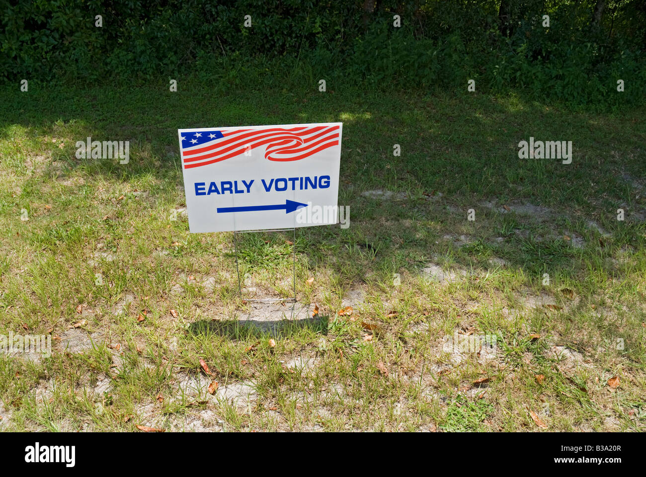 Voting sign hi-res stock photography and images - Alamy