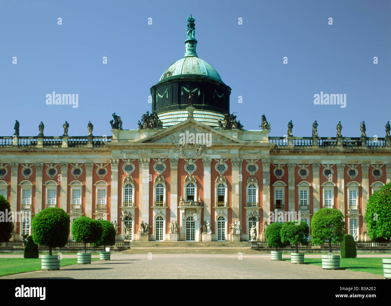 Frederick the great new palace hi-res stock photography and images - Alamy