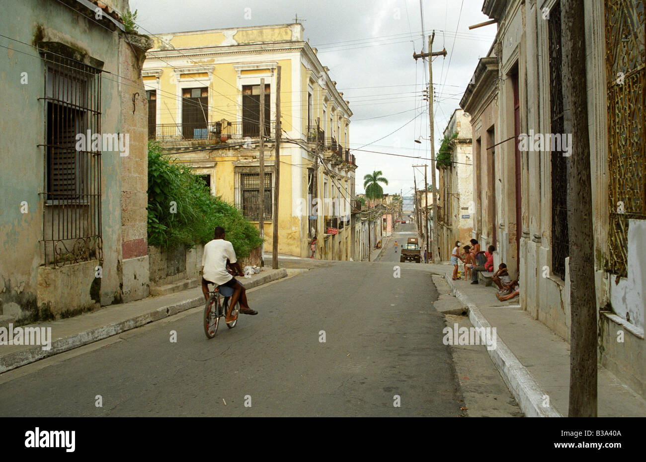 Velofahrer in der Stadt Stock Photo - Alamy