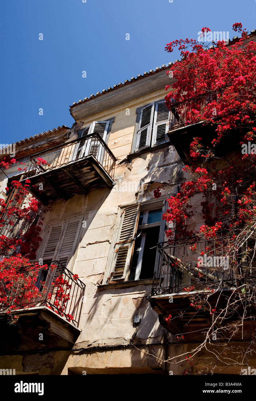 House greece greek shutters hi-res stock photography and images - Alamy