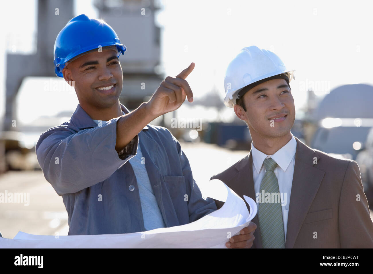 Multi trade worker hi-res stock photography and images - Alamy