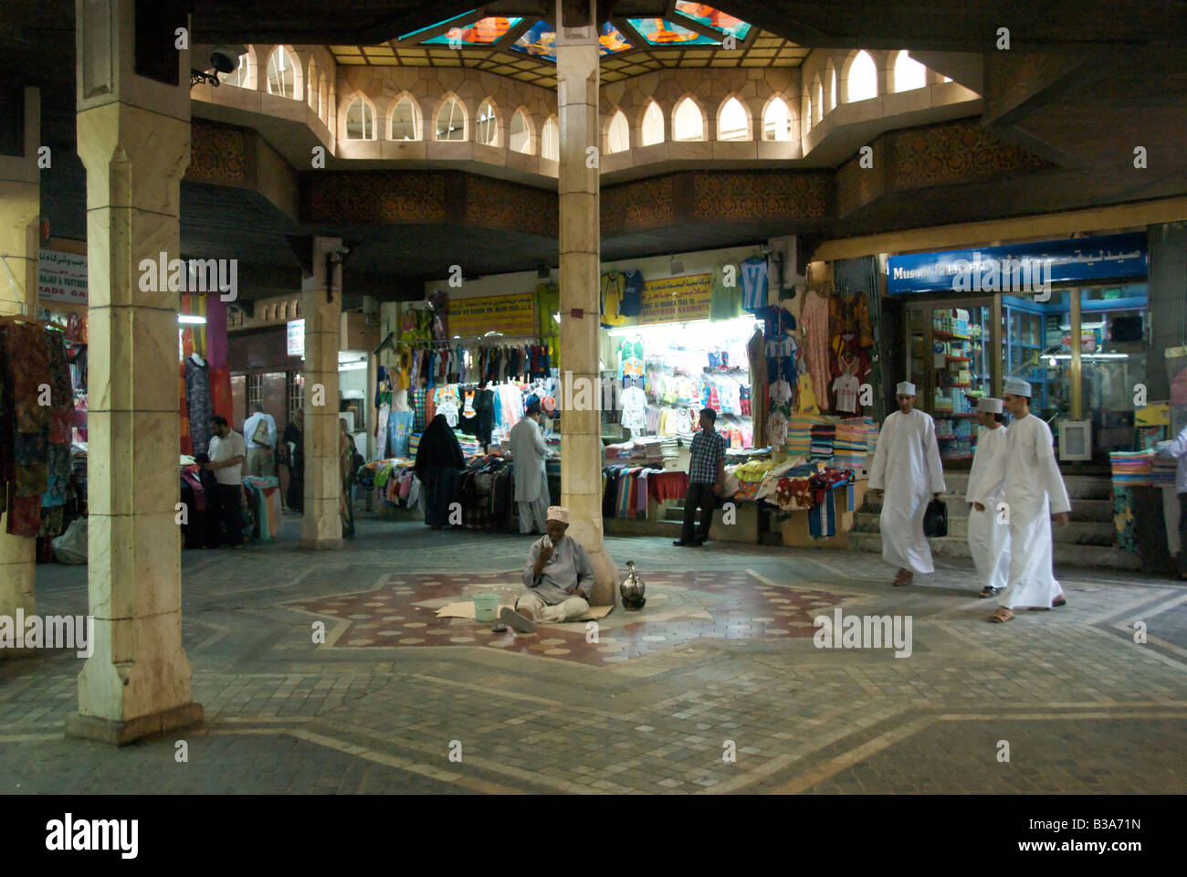 The mutrah souq muscat hi-res stock photography and images - Alamy
