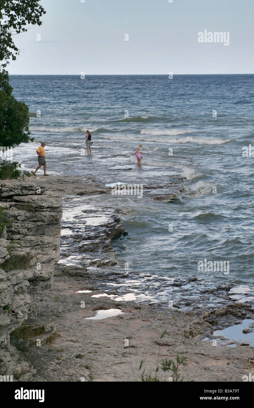 Wade at lake shoreline hi-res stock photography and images - Alamy