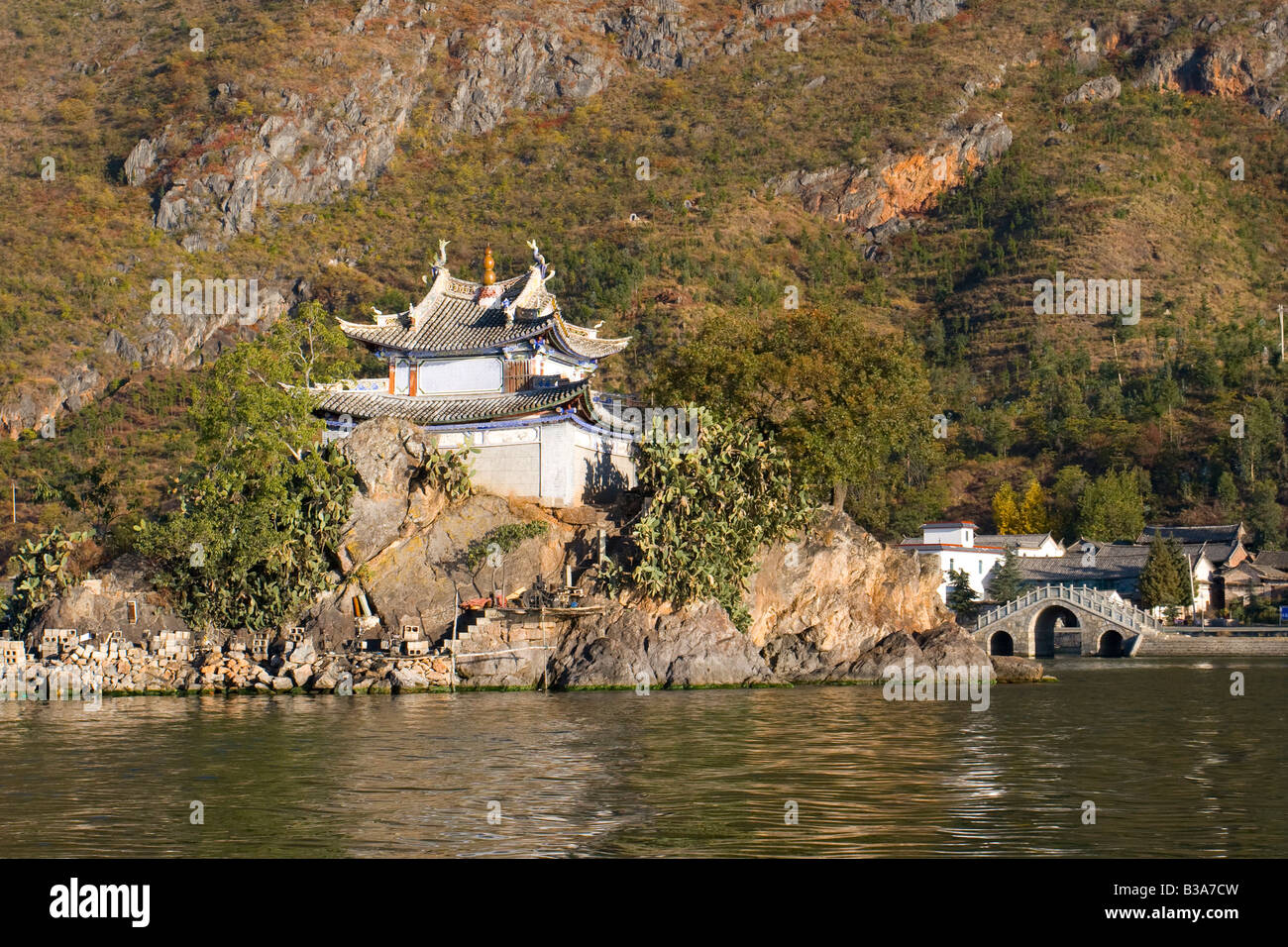 Putuo Dao Island Temple, Erhai Hu Lake, Dali, Yunnan Province, China ...