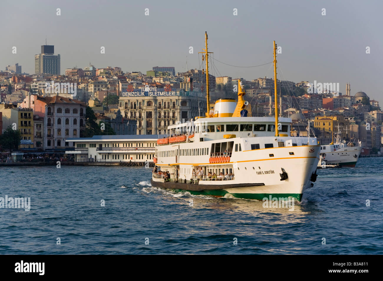 Ferry boats, Bosphorus river, Istanbul, Turkey Stock Photo - Alamy