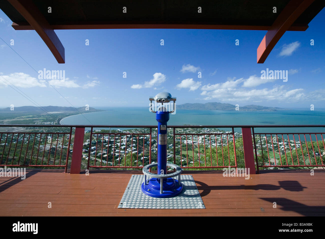 Townsville Castle Hill Stock Photos & Townsville Castle Hill Stock ...