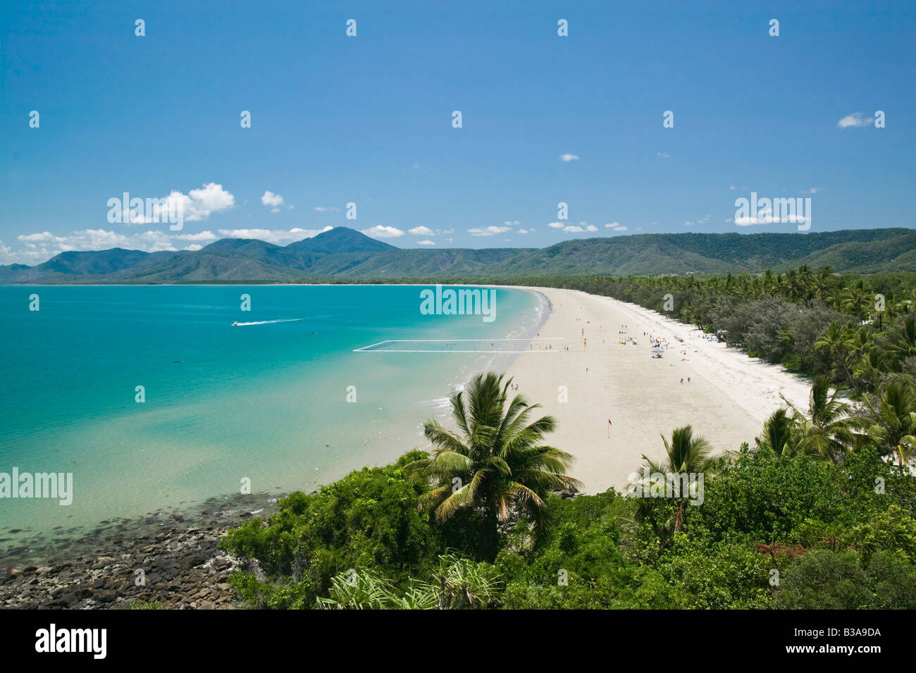 Australia, Queensland, North Coast, Port Douglas, Four Mile Beach ...