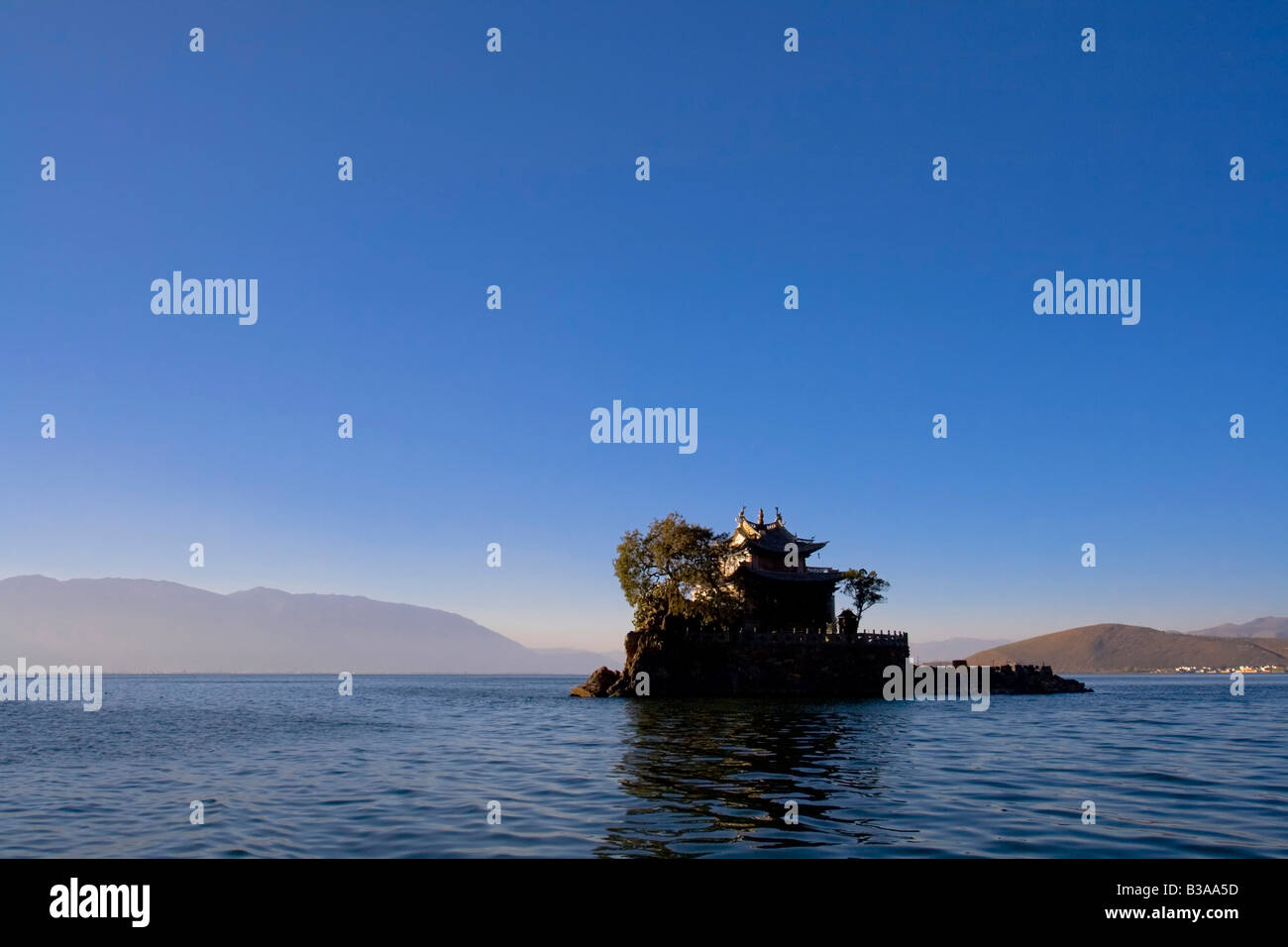 Putuo Dao Island Temple, Erhai Hu Lake, Dali, Yunnan Province, China ...