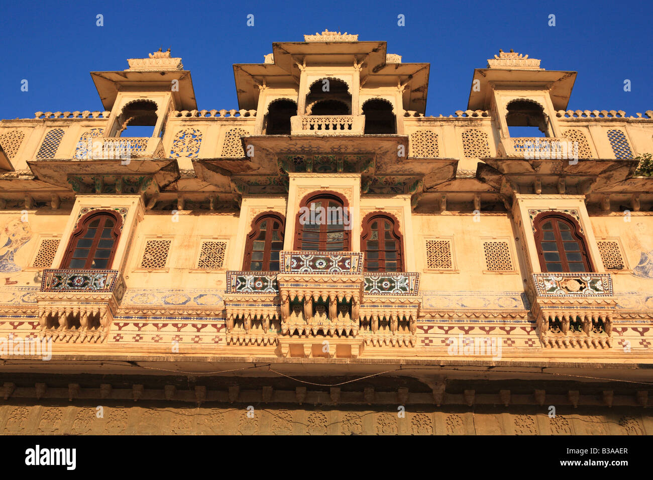Gangaur Ghat, Pichola Lake, Udaipur, Rajasthan, India Stock Photo - Alamy