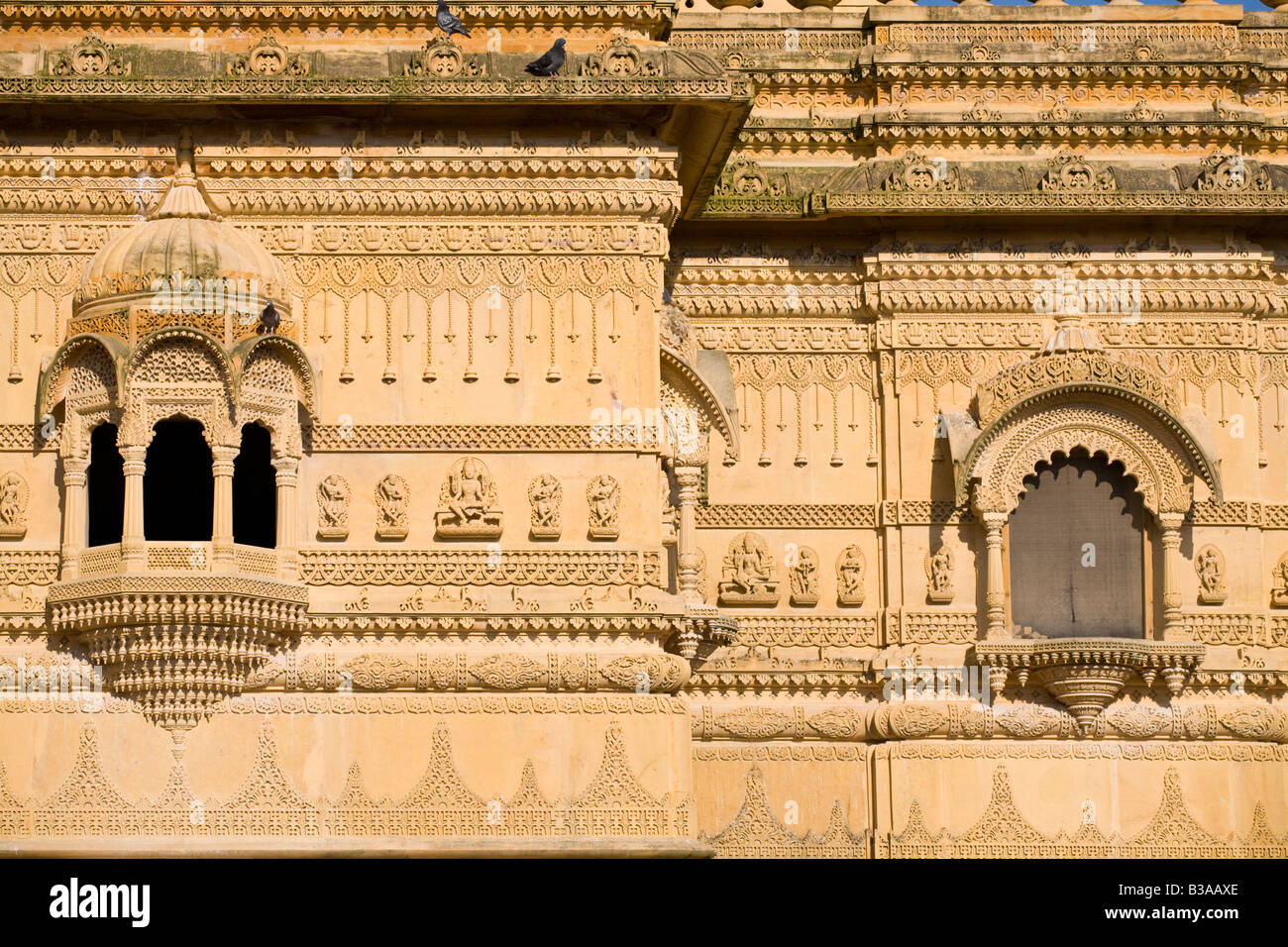 Wembley hindu temple hi-res stock photography and images - Alamy