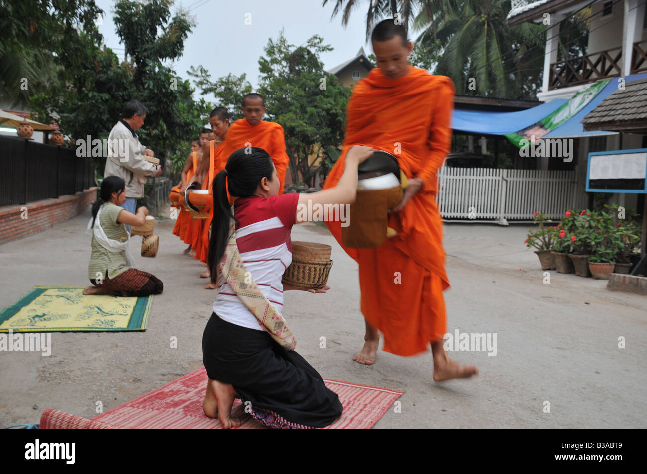 Morning begging alms buddhist monks hi-res stock photography and images ...