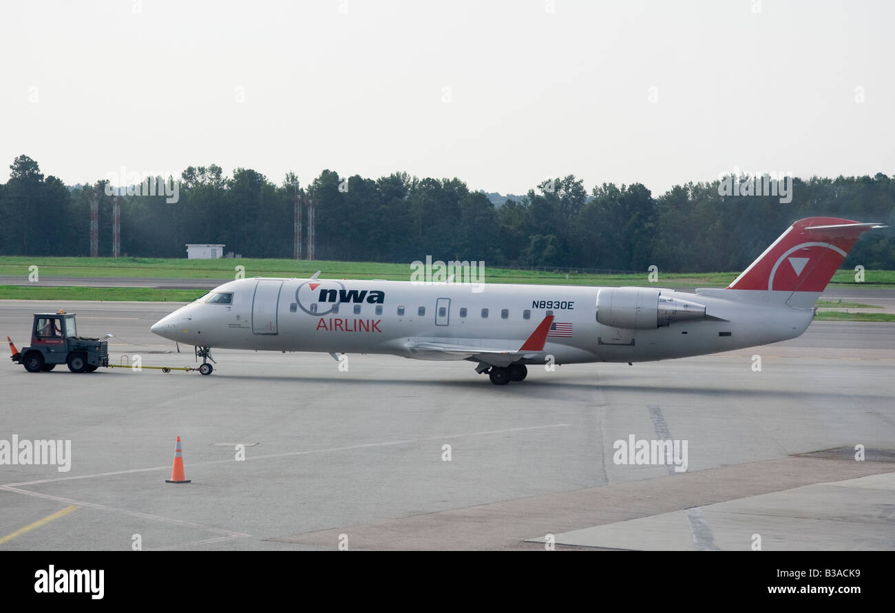 Pull plane strong hi-res stock photography and images - Alamy