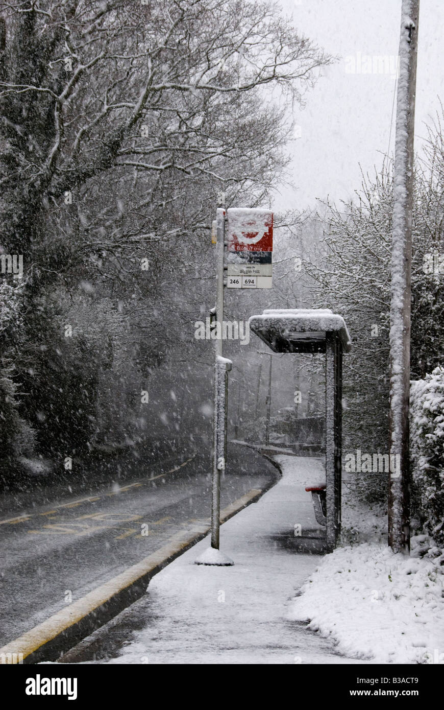 Snow on road, Westerham Hill Kent England UK Stock Photo - Alamy