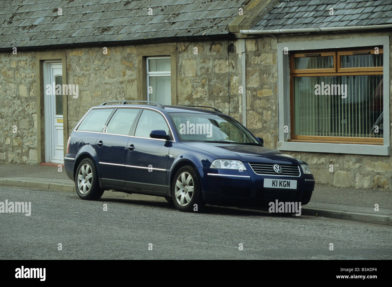 Volkswagen Passat Estate. Model years 2000 on Stock Photo - Alamy