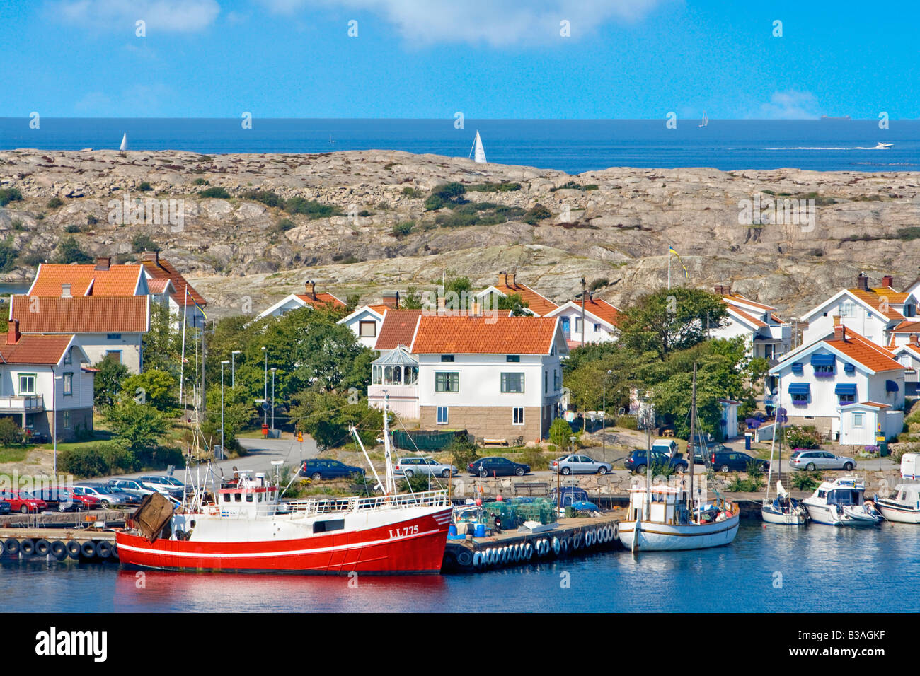 SWEDEN WEST COAST BOHUSLÄN SMÖGEN SAILING IN WEST COAST ARCHIPELAGO ...