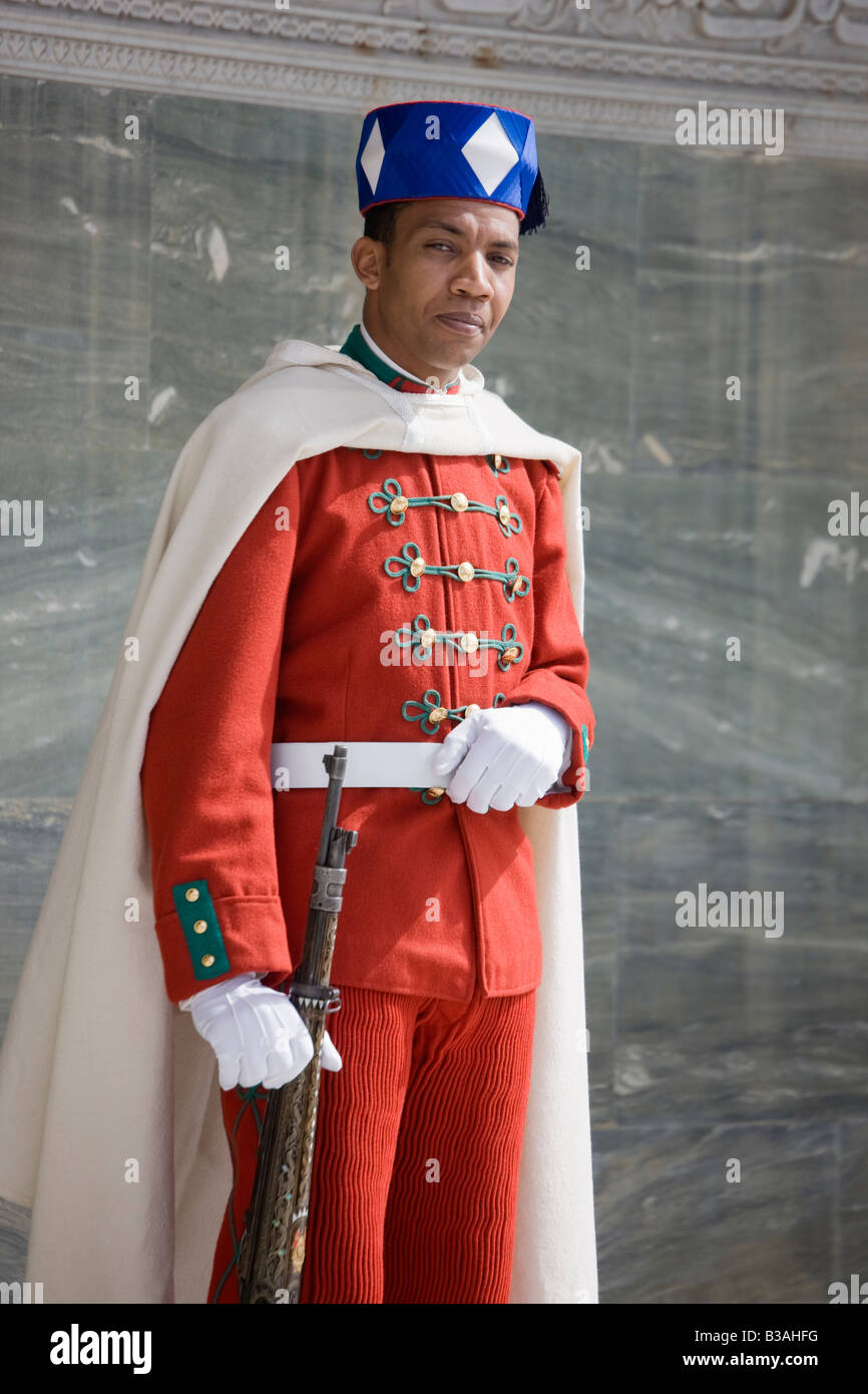 Mausoleum soldier hi-res stock photography and images - Alamy