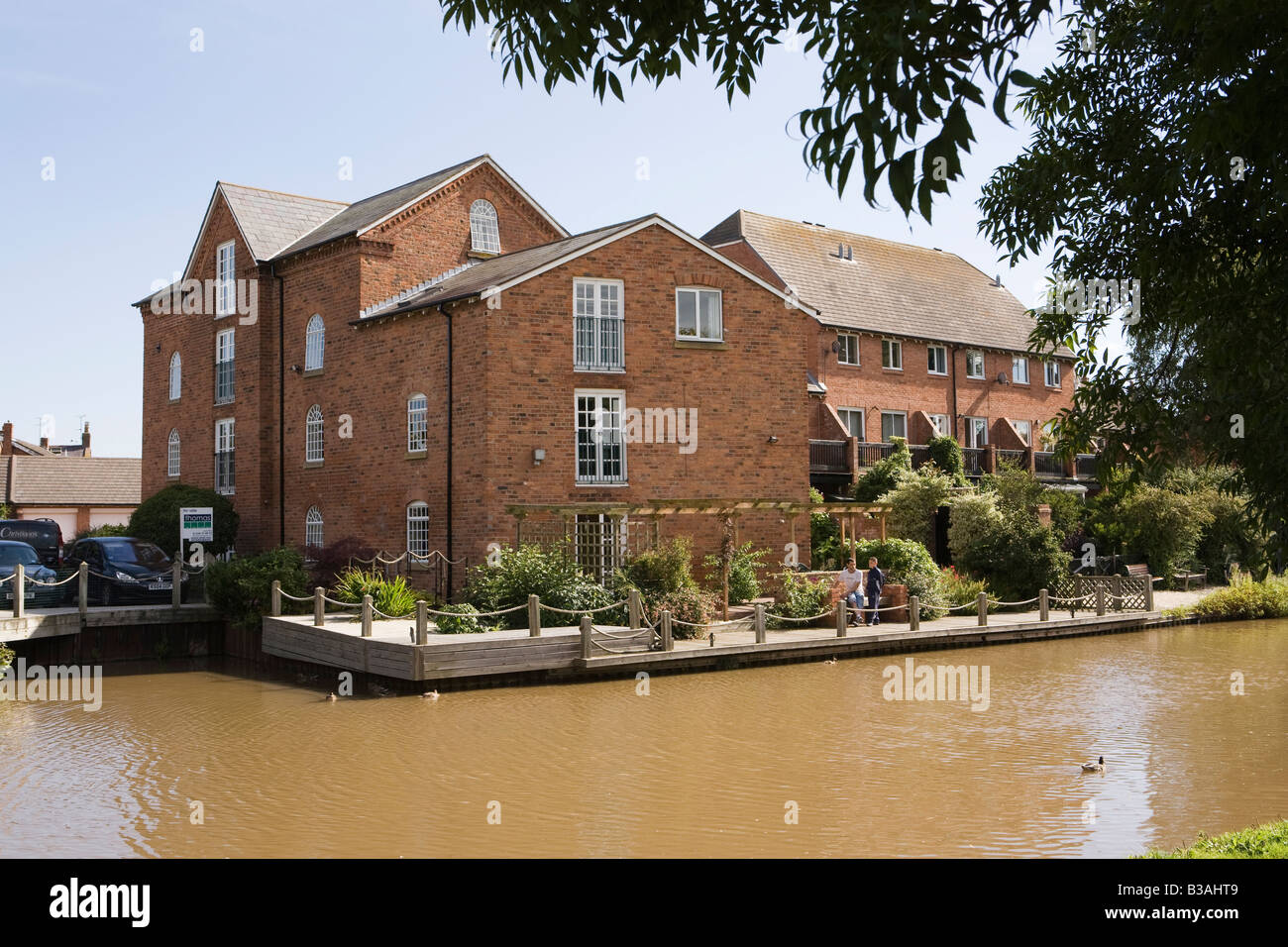 Cycling on union canal hi-res stock photography and images - Alamy