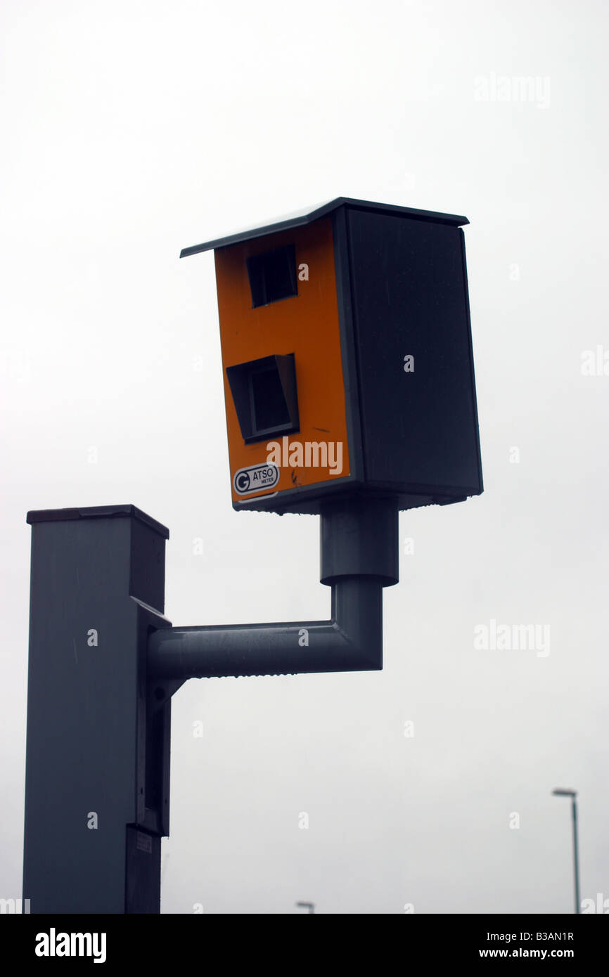 Gatso speed camera traffic control box hate trent bridge hi-res stock ...