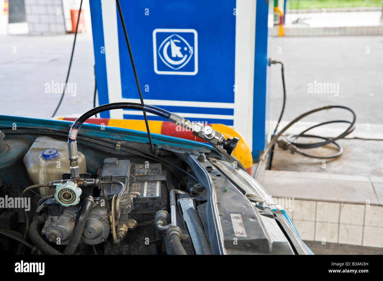 Lpg car hi-res stock photography and images - Alamy