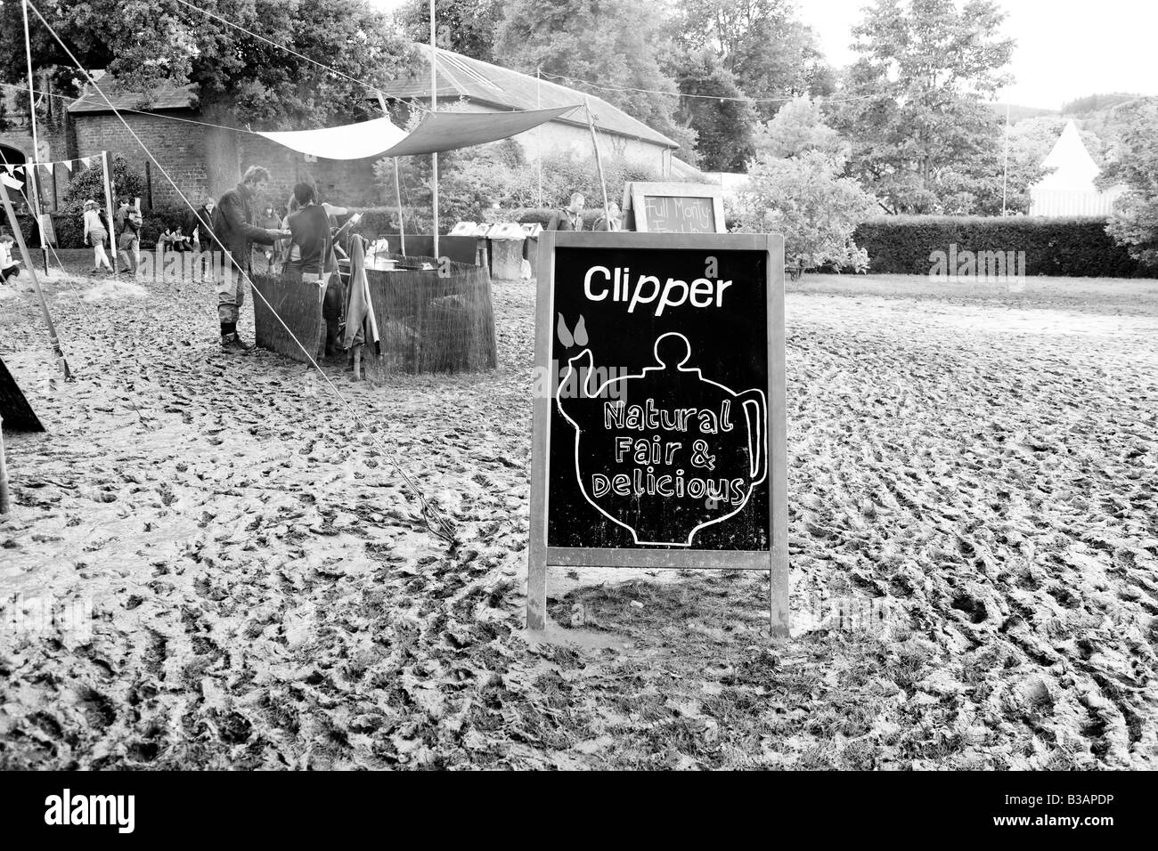 Green man festival wales crowd Black and White Stock Photos & Images ...