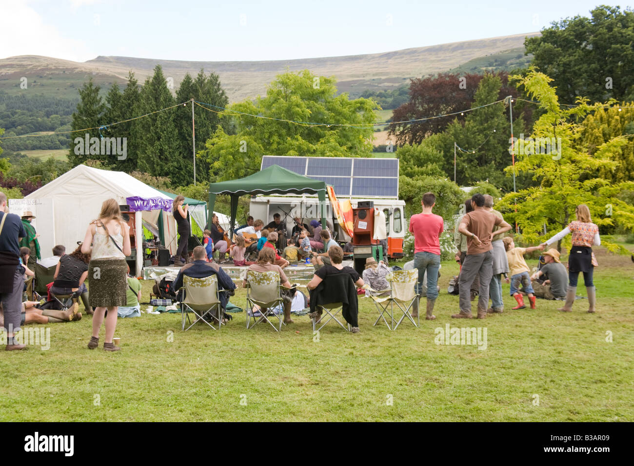 Solar powered stage at the Greenman festival 2008 Glanusk Park Brecon ...